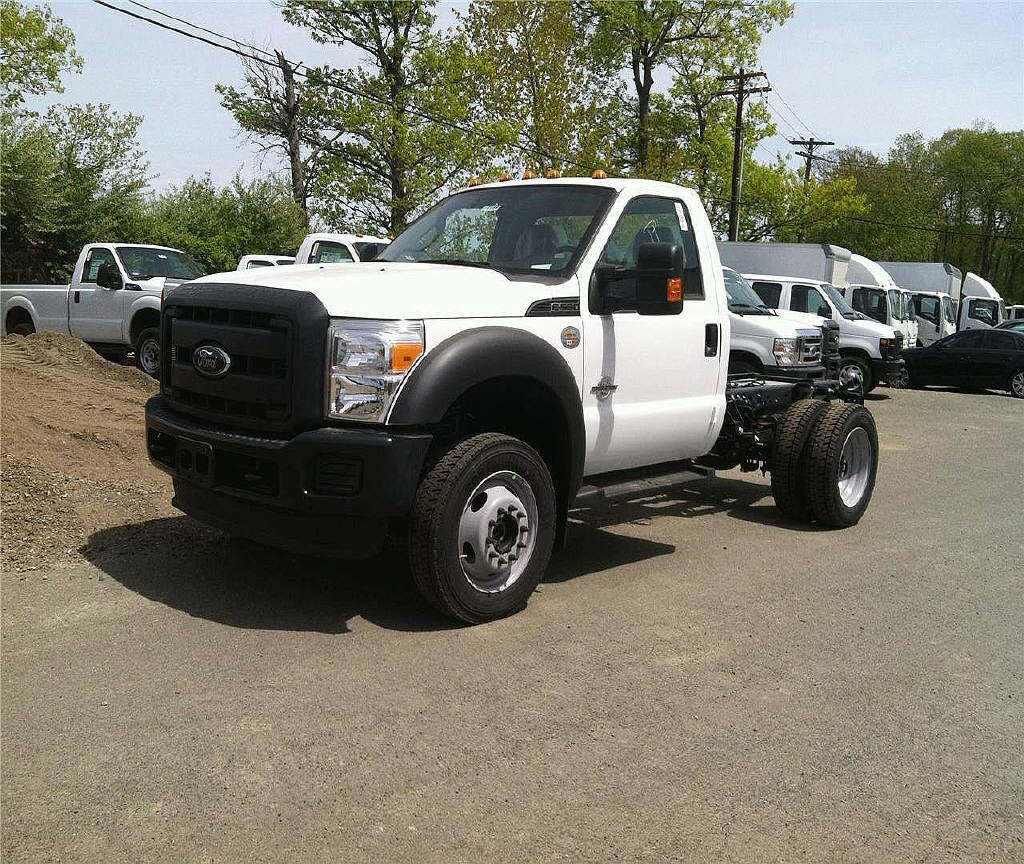 2016 Ford F550-Reg 4X2